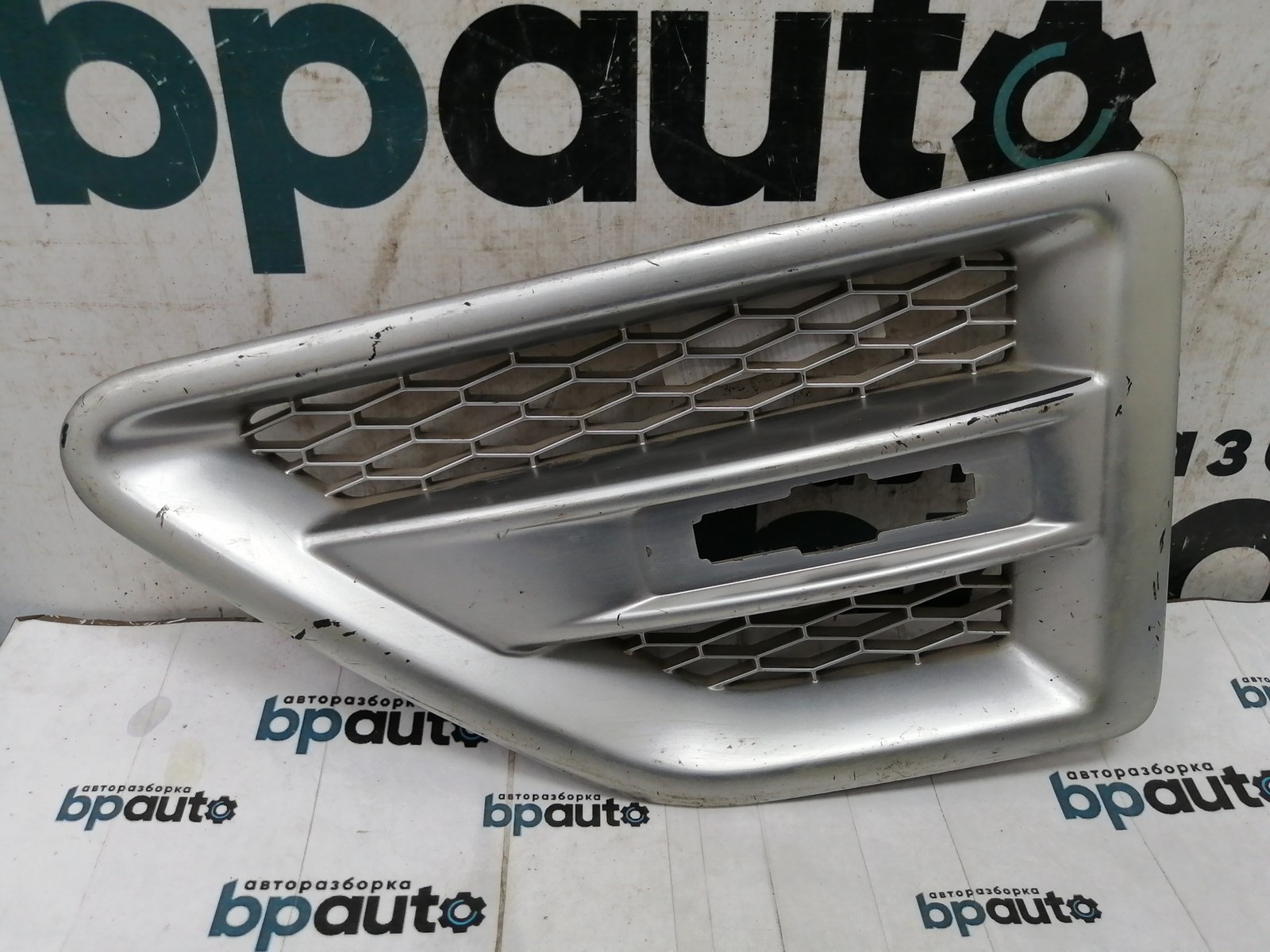 Декоративная накладка на крыло, левая Land Rover Freelander II рест.2 ...