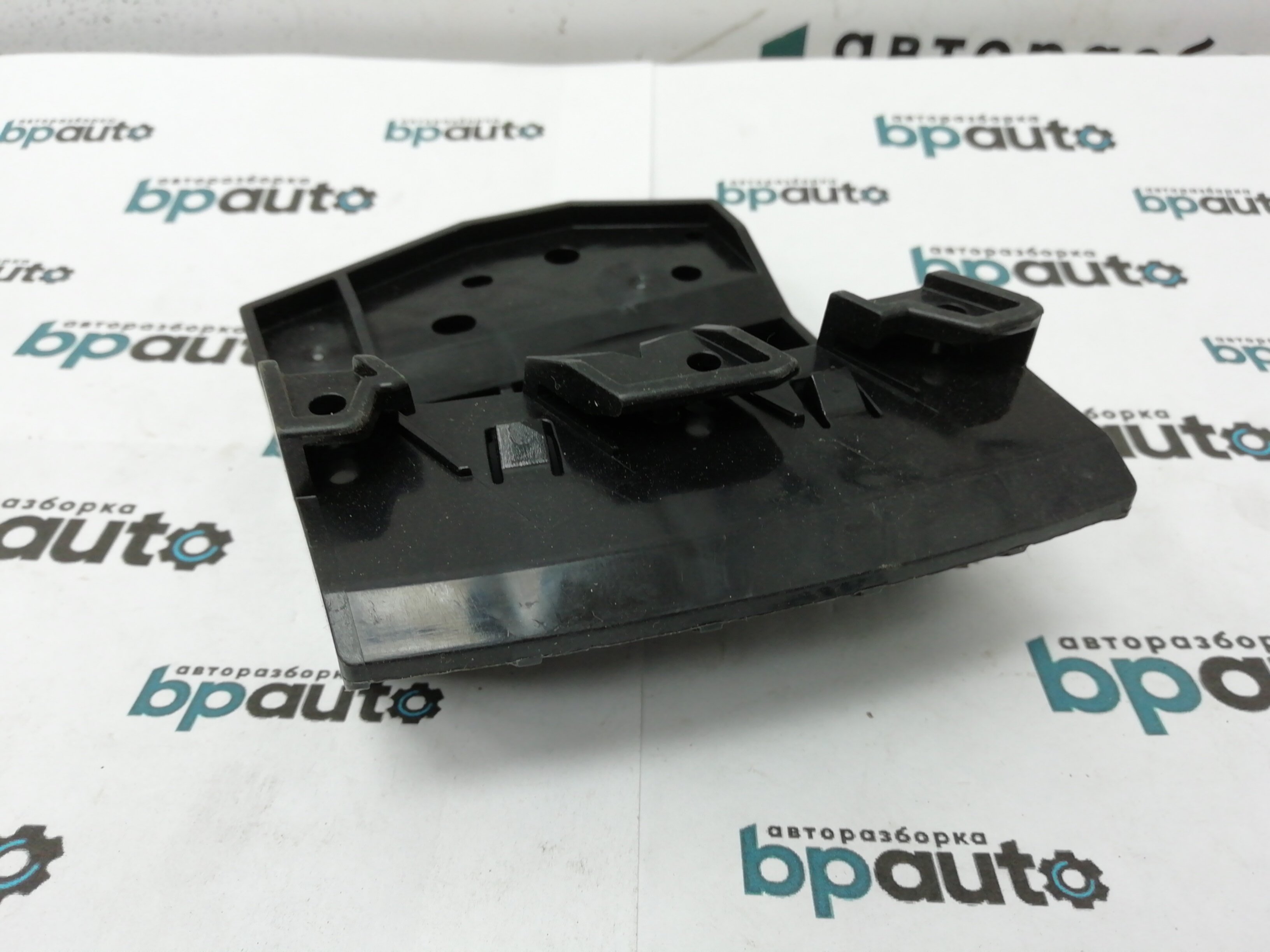 Кронштейн переднего бампера правый под фарой Nissan X-Trail II T31 рест ...